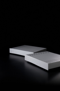 Orpheus Three M - 월간 오디오